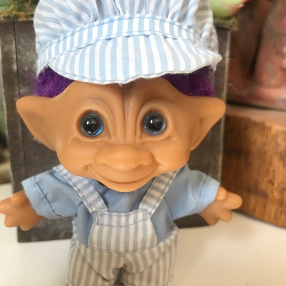 Ace Novelty | Toys | Ace Novelty Coinc Treasure Trolls With Wishstone ...